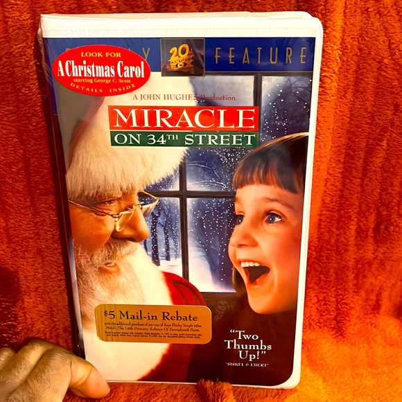 20th Century Studios | Media | Miracle On 34th Street Vhs 995 | Poshmark